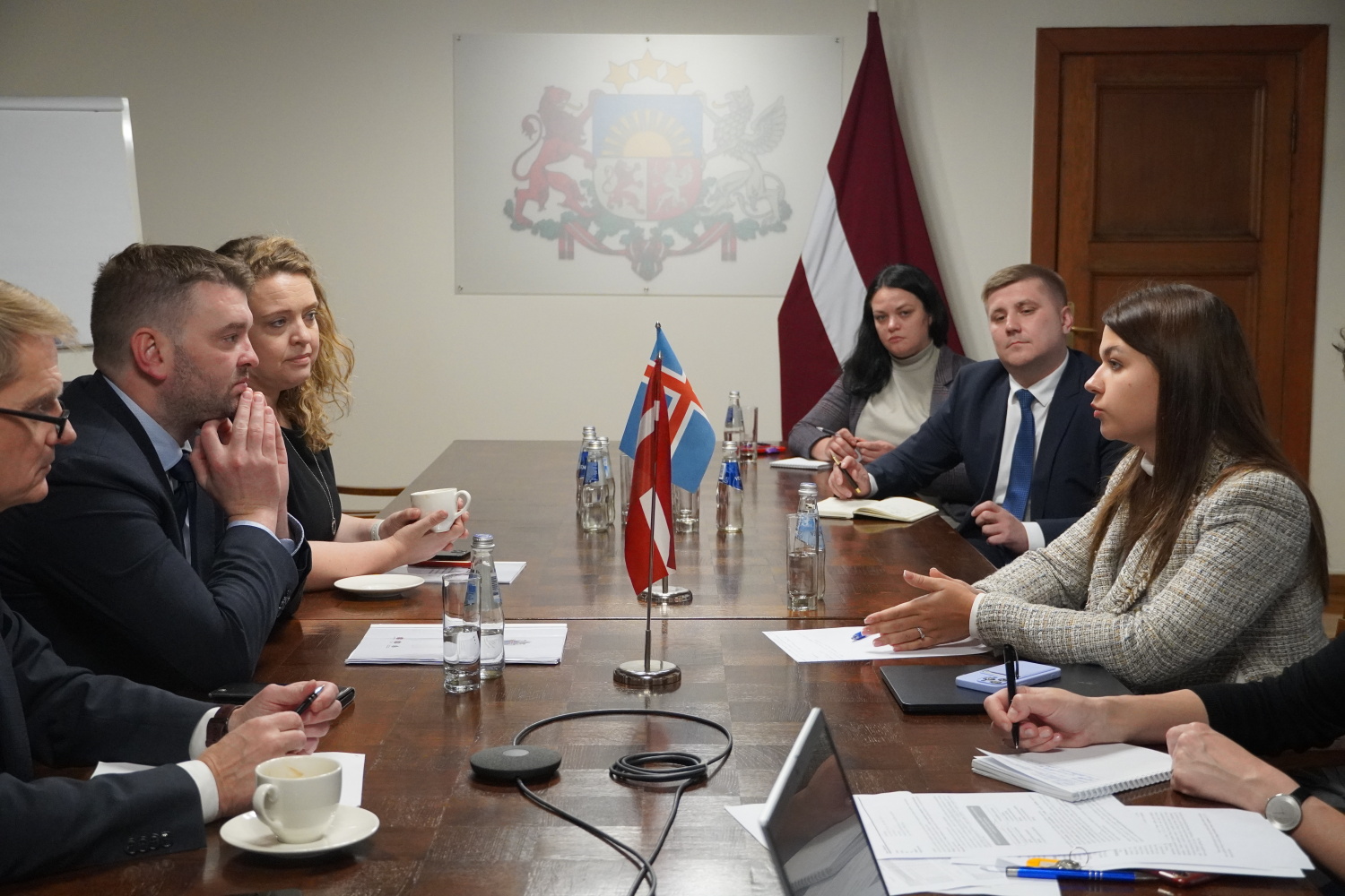 DSC03645.JPG un 10 citi faili | Failiem.lv.